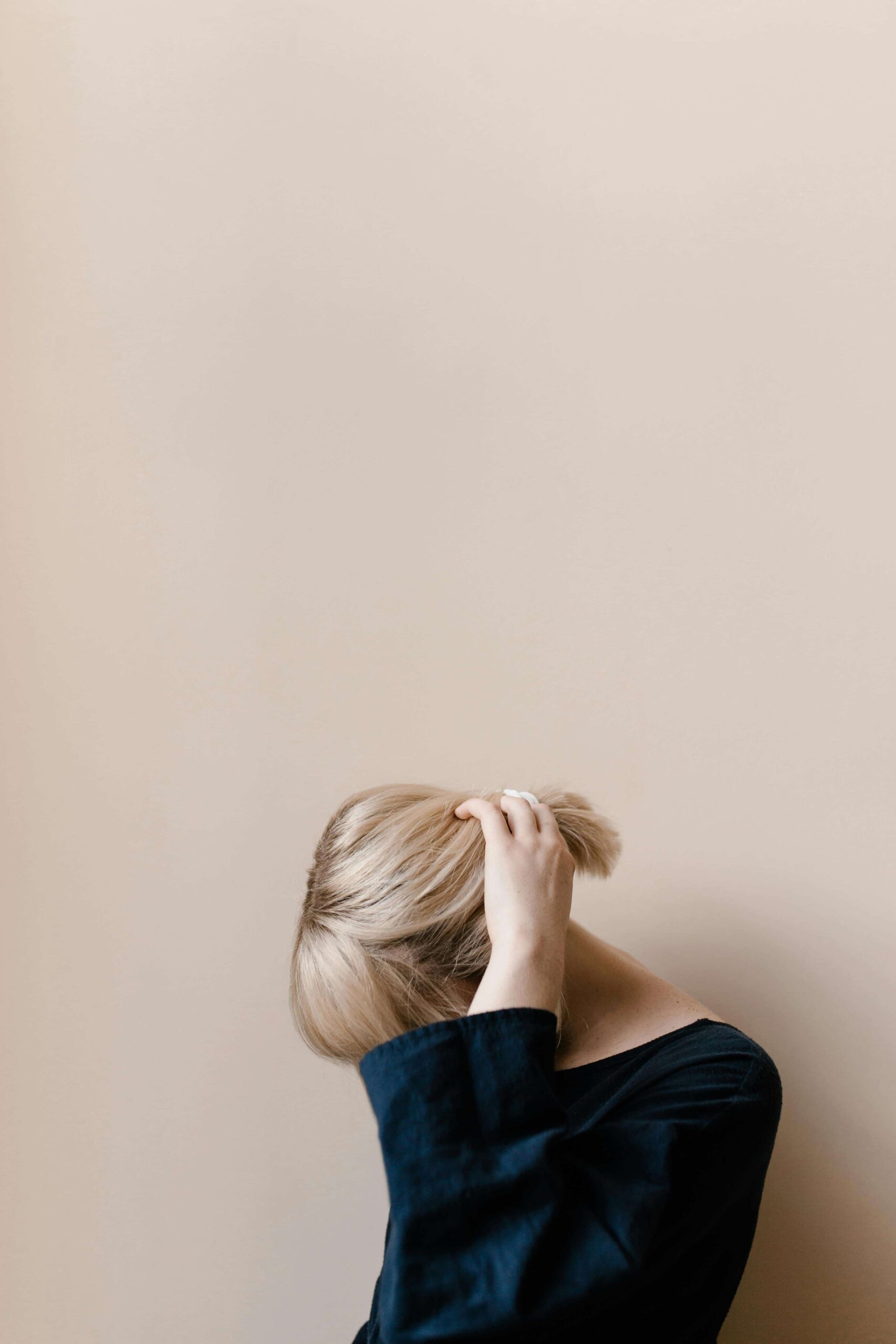 Why We Cringe At Embarrassing Memories (And How to Finally Let Them Go ...